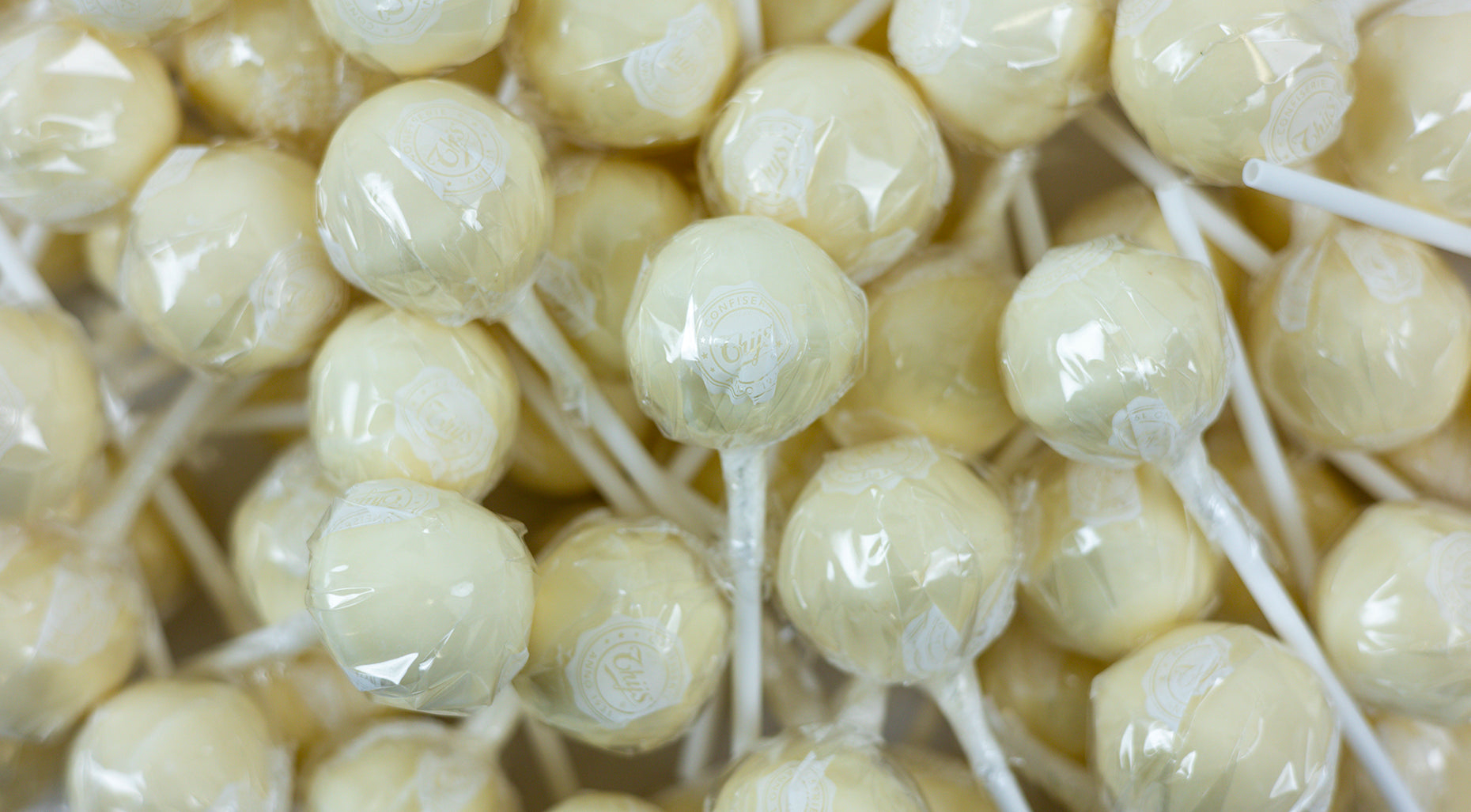 SkandyPop White Chocolate – Sweetish Candy- A Swedish Candy Store